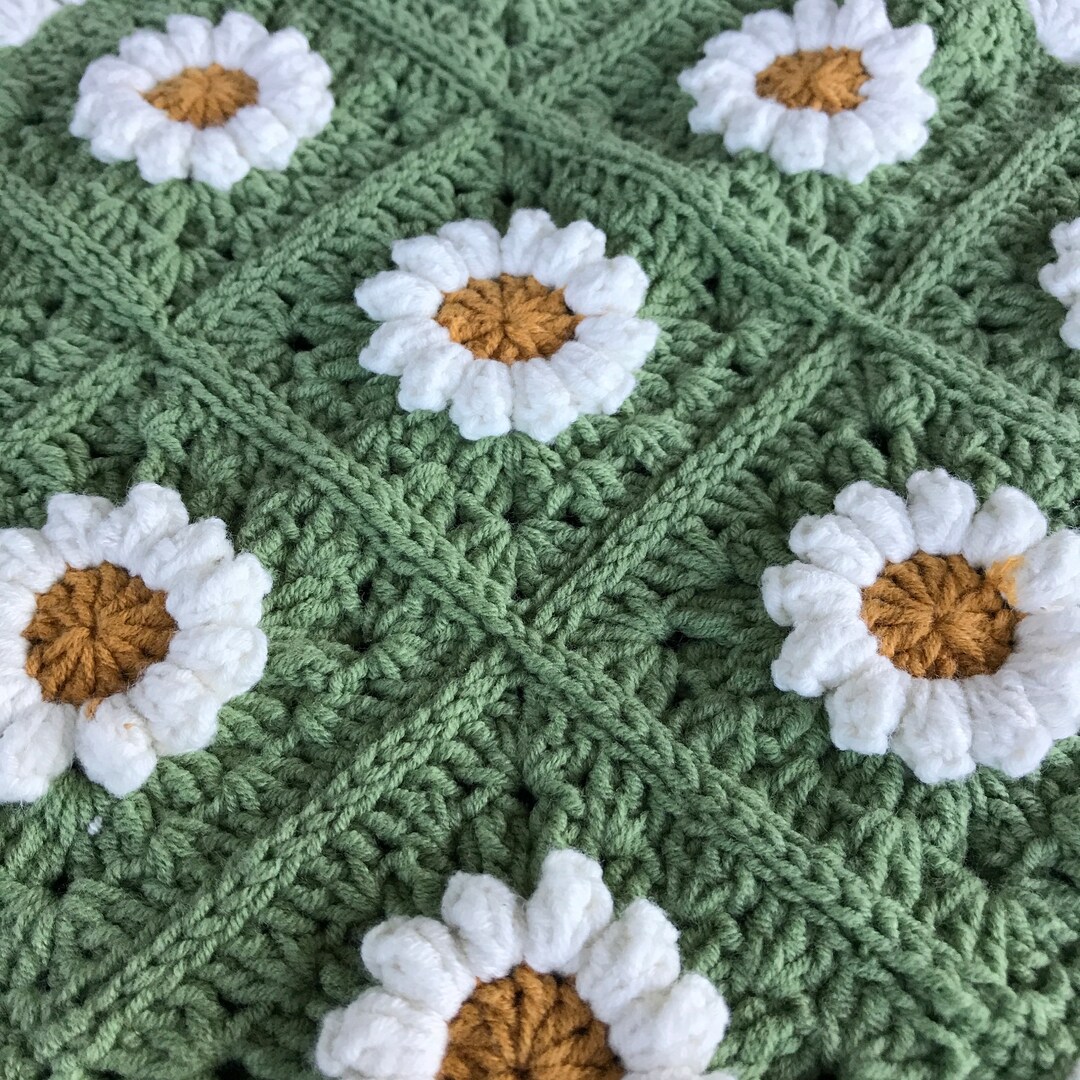 Small Motif Daisy Crochet Blanket Custom Handmade Daisy 3D Flower ...