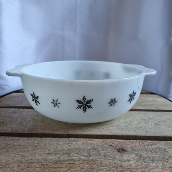 Pyrex Snowflake - Etsy