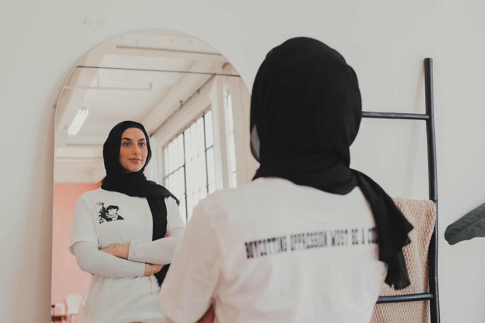 Palestine Shirt, LEILA KHALED Palestine Shirt, Palestinian Shirts ...