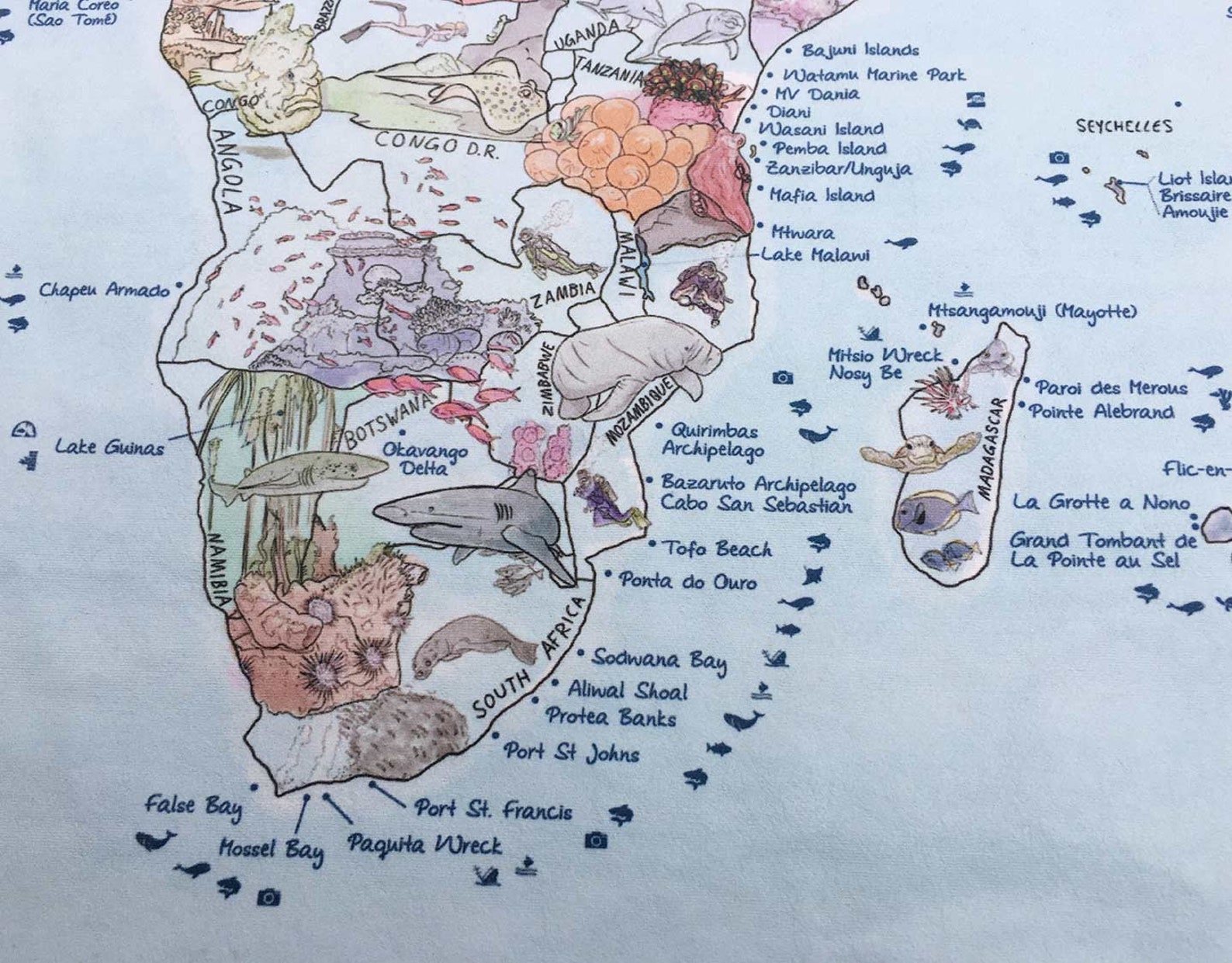Dive Map Roll Down Canvas - Awesome Map World Map for Scuba Diving ...