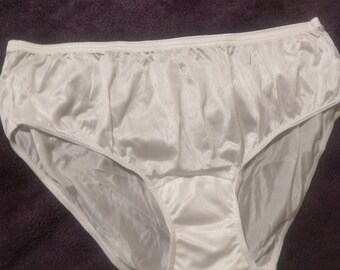 Vintage New With Tags Velrose Lingerie's Shadowline Nylon Full Brief ...