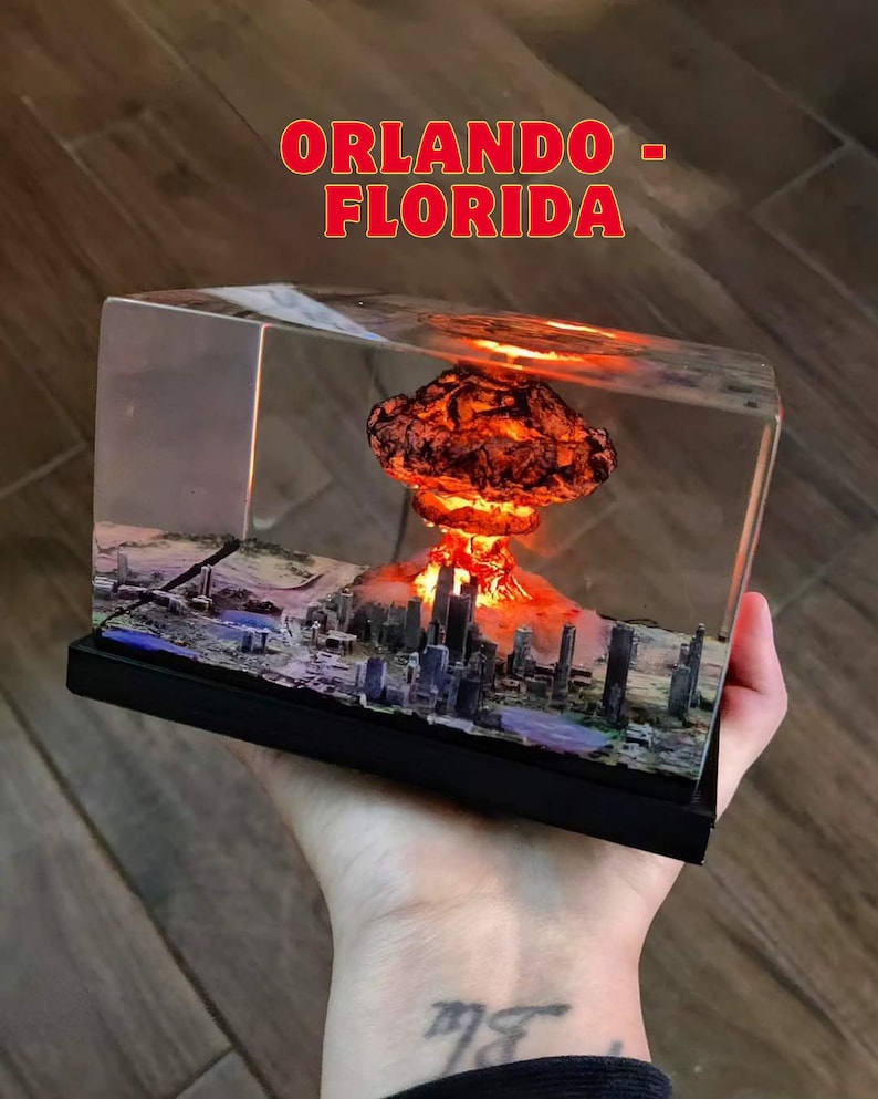 Atomic Bomb Resin Diorama Sculpture, Custom City Lamp - Etsy