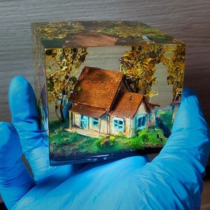 Tiny House Resin Diorama, Miniature Sculpture, Resin Cube - Etsy