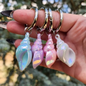 Acrylic Holographic Conch Shell Seashell Metal Grunge Boot Charm With ...