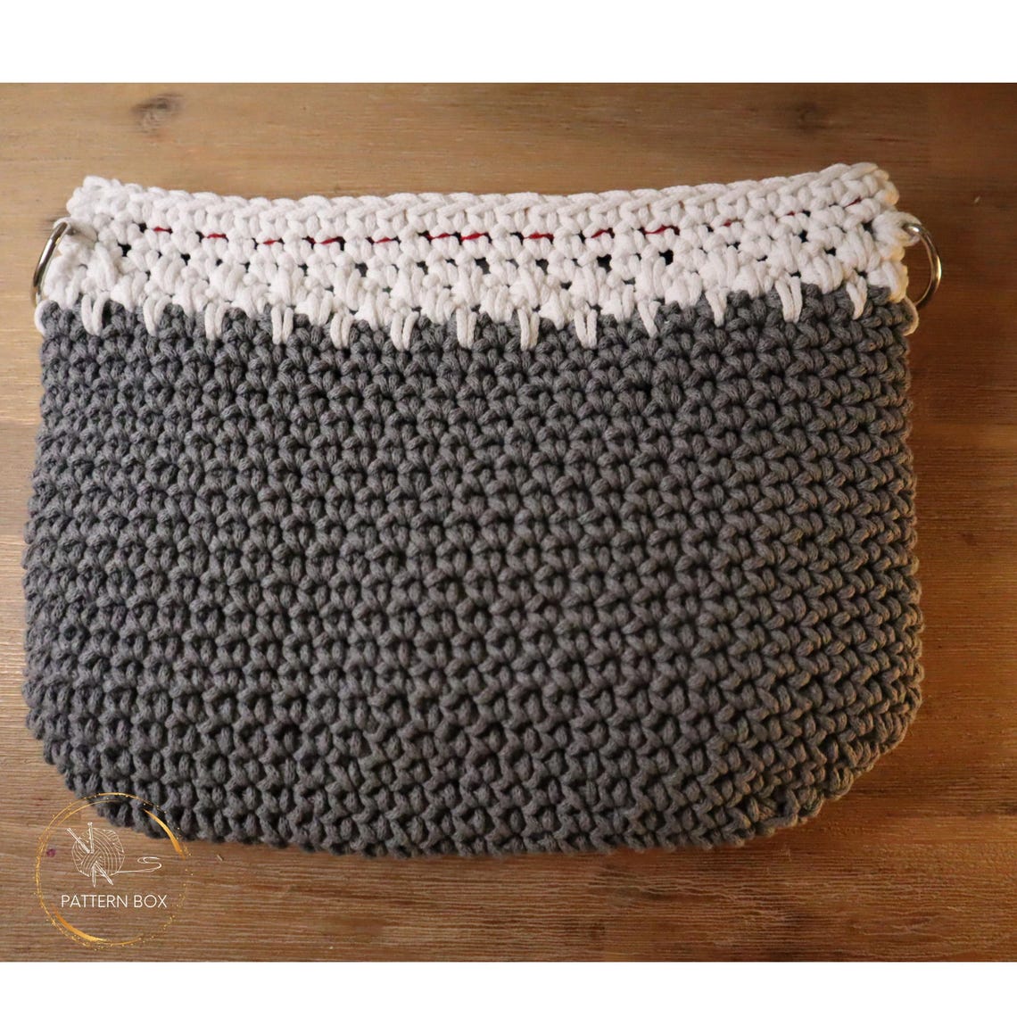 Chunky Crochet Zipper Bag Pattern – Easy Beginner Purse With Spike ...