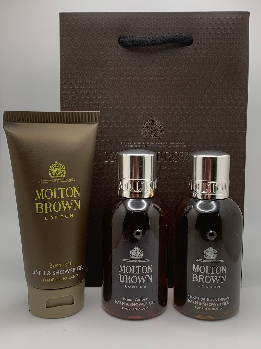 Molton Brown Men's Bath & Shower Gel Gift Set bushukan / Black Pepper ...