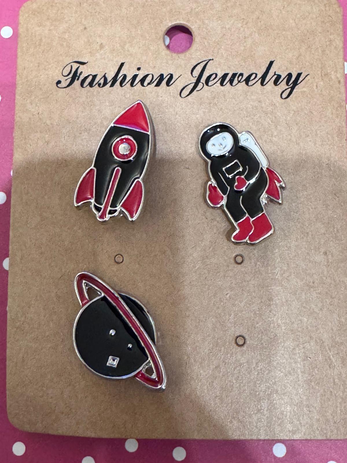 Space Pin Badge- Space Enamel Pin Badge-- Rocket Pin Badge Adorable Red ...