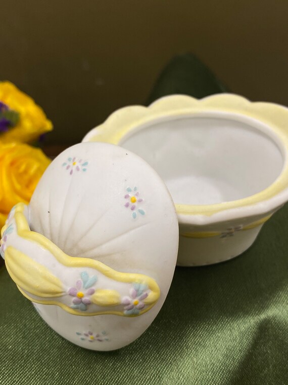 Vintage Lefton China Handpainted Jewelry/ Trinkets Bo… - Gem