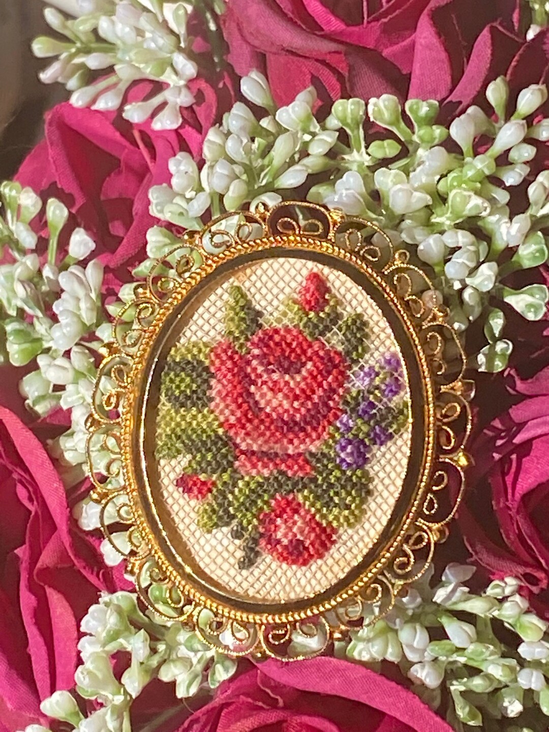 Vintage Petit Point Needlepoint Hand Embroidered Floral Rose Flower Pin ...