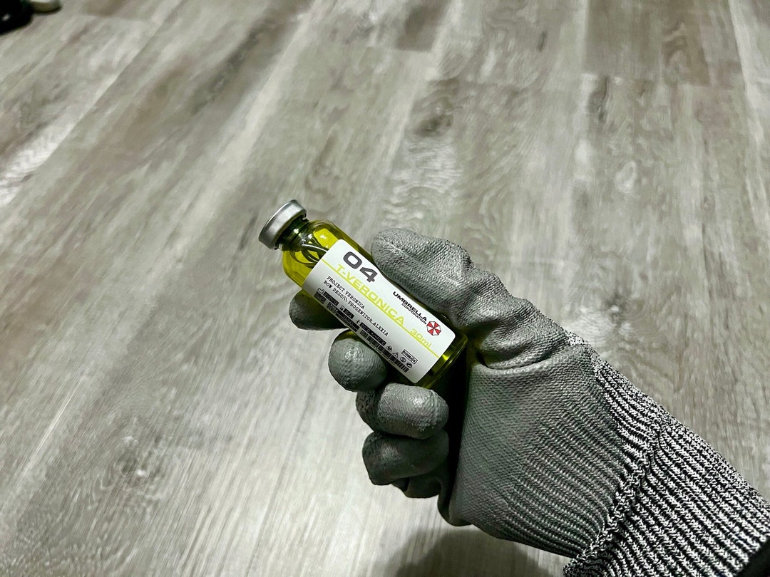 04 T-veronica - Virus and Pathogen Lab Sample Vial Prop - Resident Evil ...