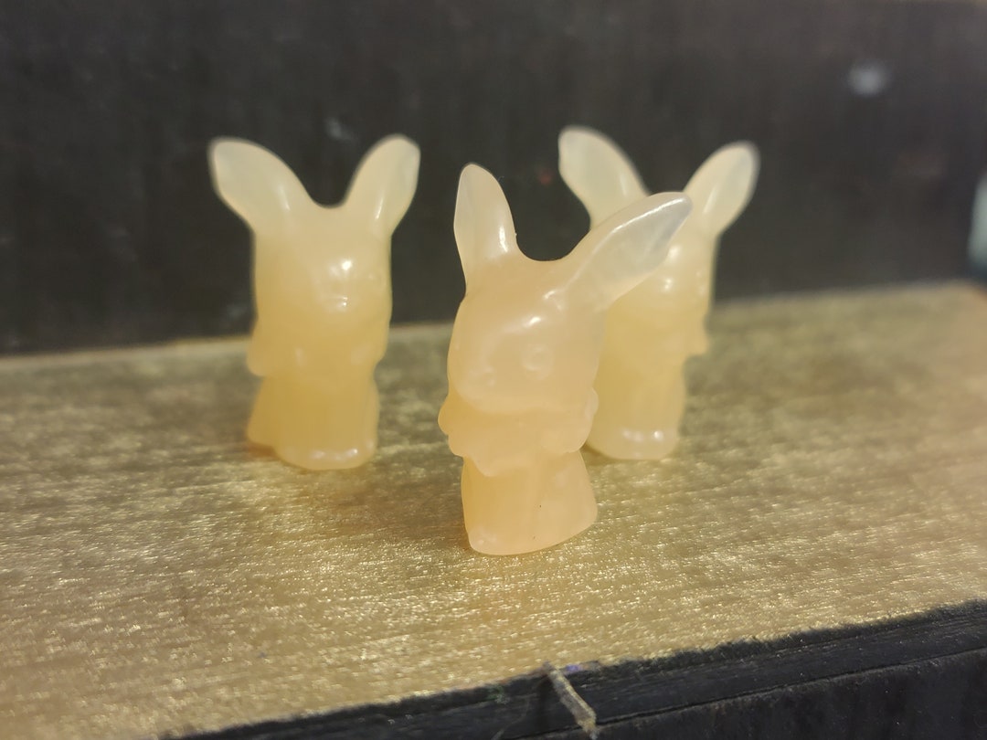 Mini Jolteon Carving- Eeveelutions - Yellow Calcite - Chakras- Magical ...
