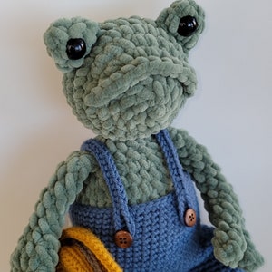 Herbert the Frog Crochet Pattern – Low Sew Doll With Overalls (PDF ...