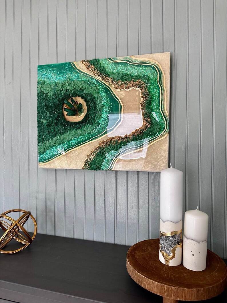 Green Crystal Geode Wall Art. Emerald Epoxy Resin Art Quartz - Etsy
