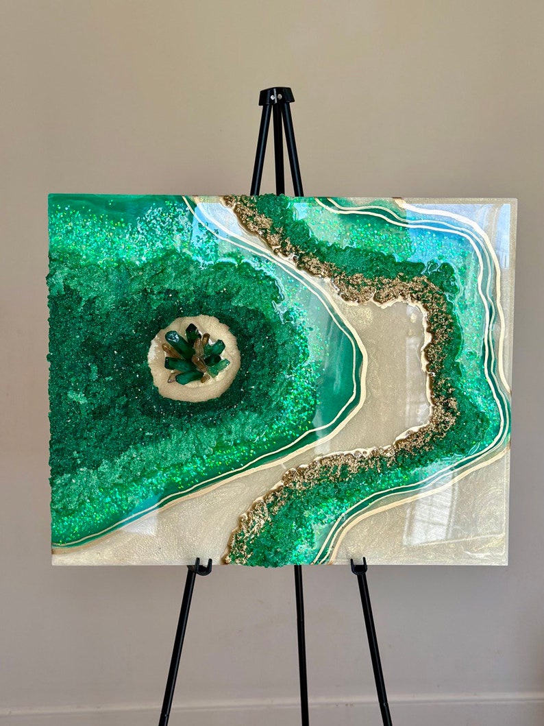 Green Crystal Geode Wall Art. Emerald Epoxy Resin Art Quartz - Etsy