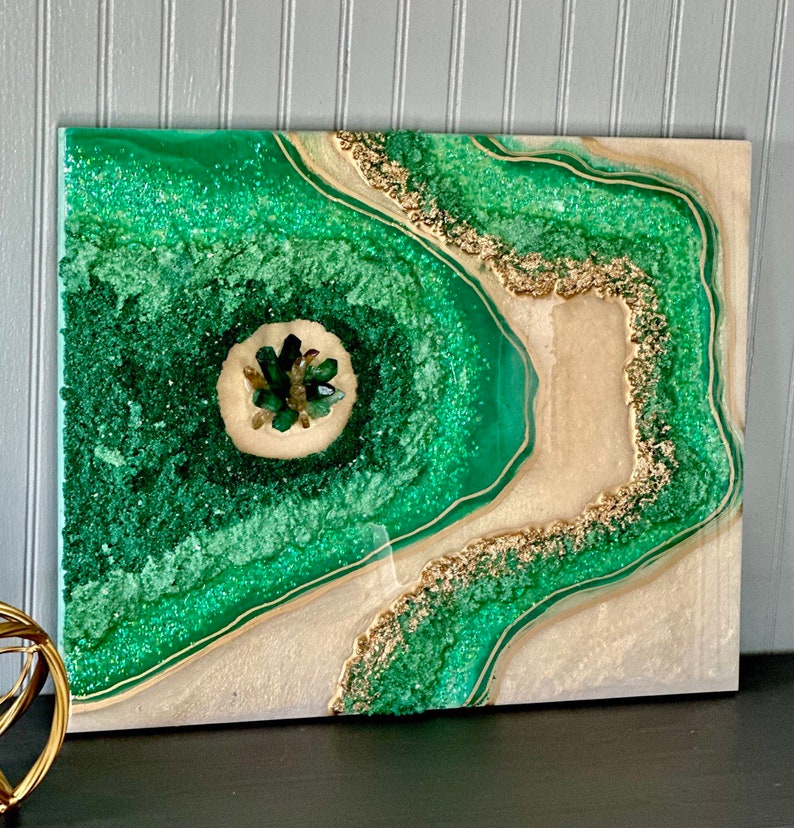 Green Crystal Geode Wall Art. Emerald Epoxy Resin Art Quartz - Etsy