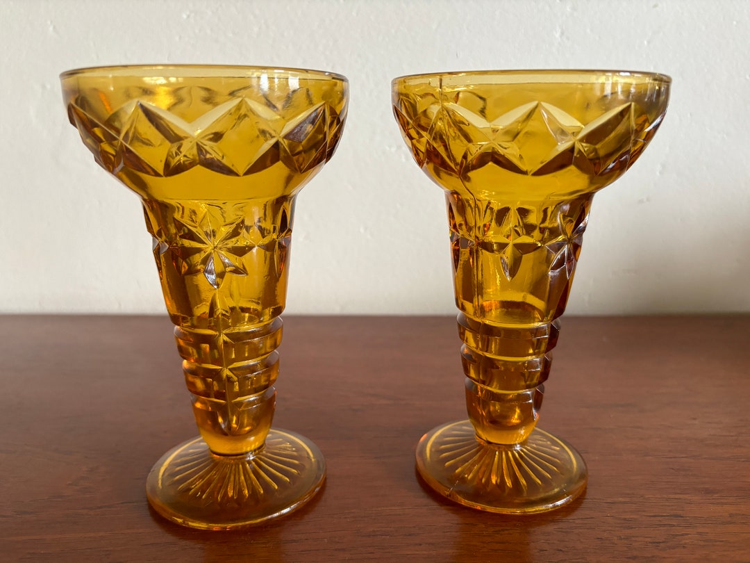 Cambridge Glass Amber Keyhole Footed Trumpet Vase