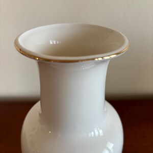 Vintage Japanese Fine China Vase Featuring Bronze Iris Flowers in the ...