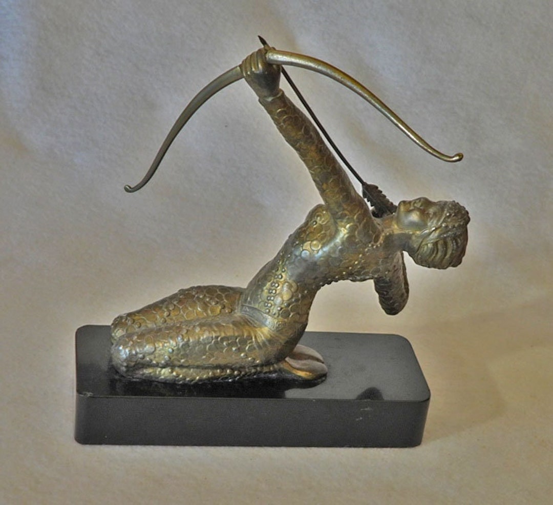 Signed Art Deco Period Archer in Fabulous Outfit, on Lovely Bronze ...