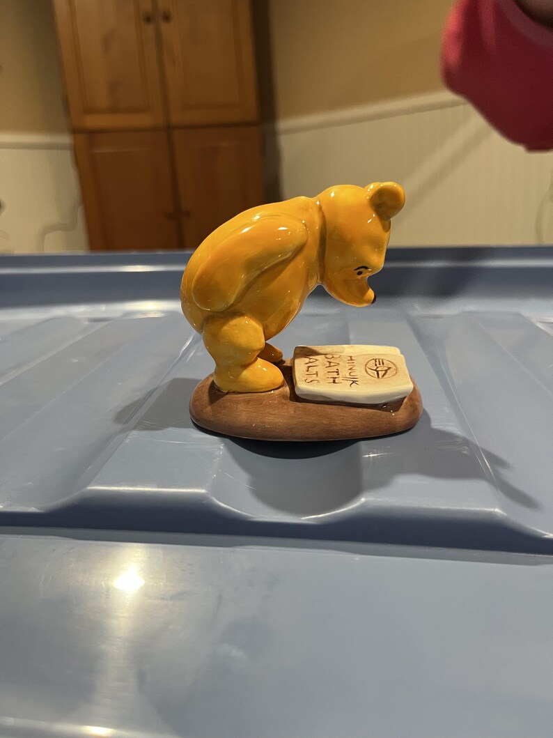 Winnie the Pooh Reading Figurine - Etsy