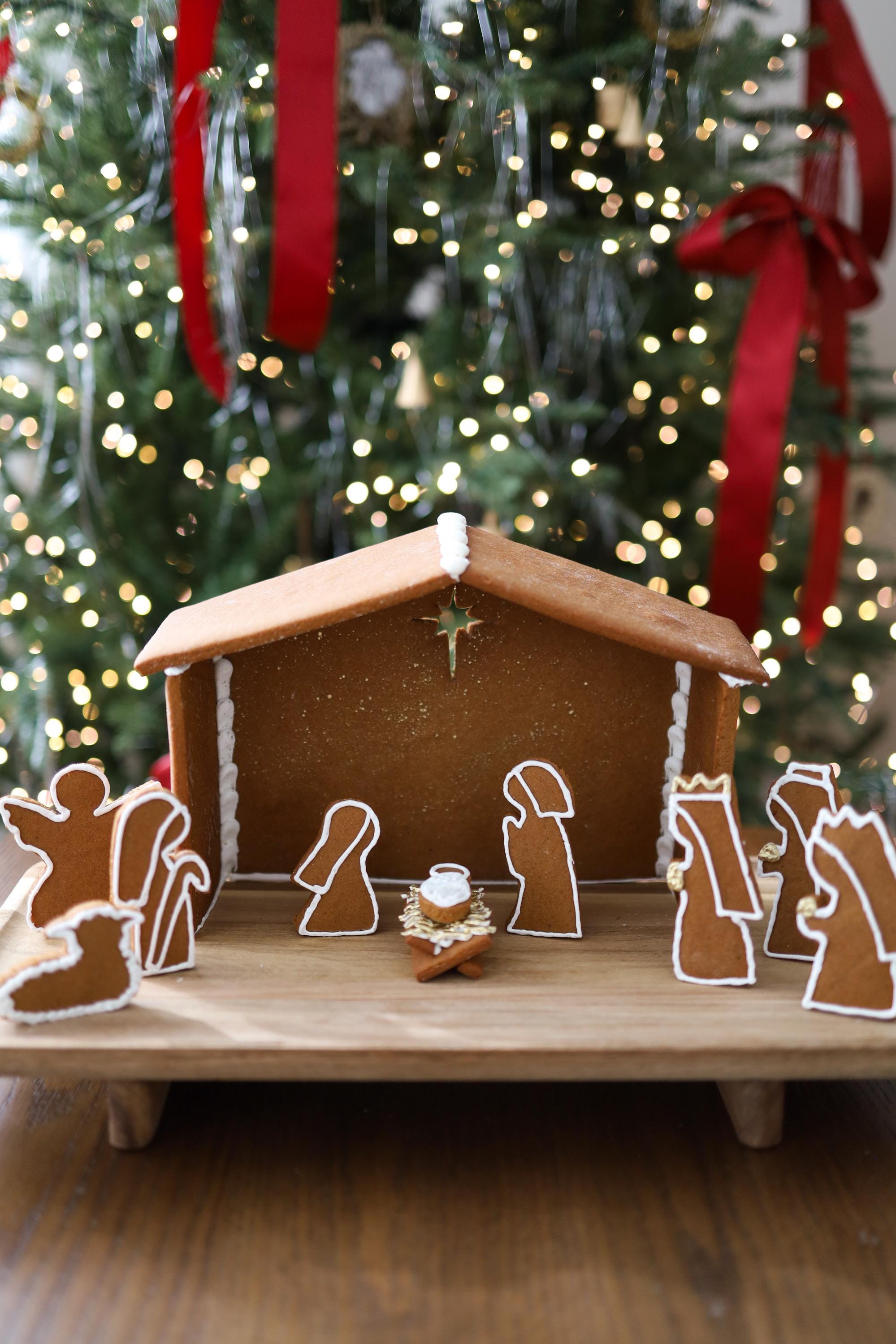 Nativity Gingerbread Template | Printable Manger Pattern | DIY ...