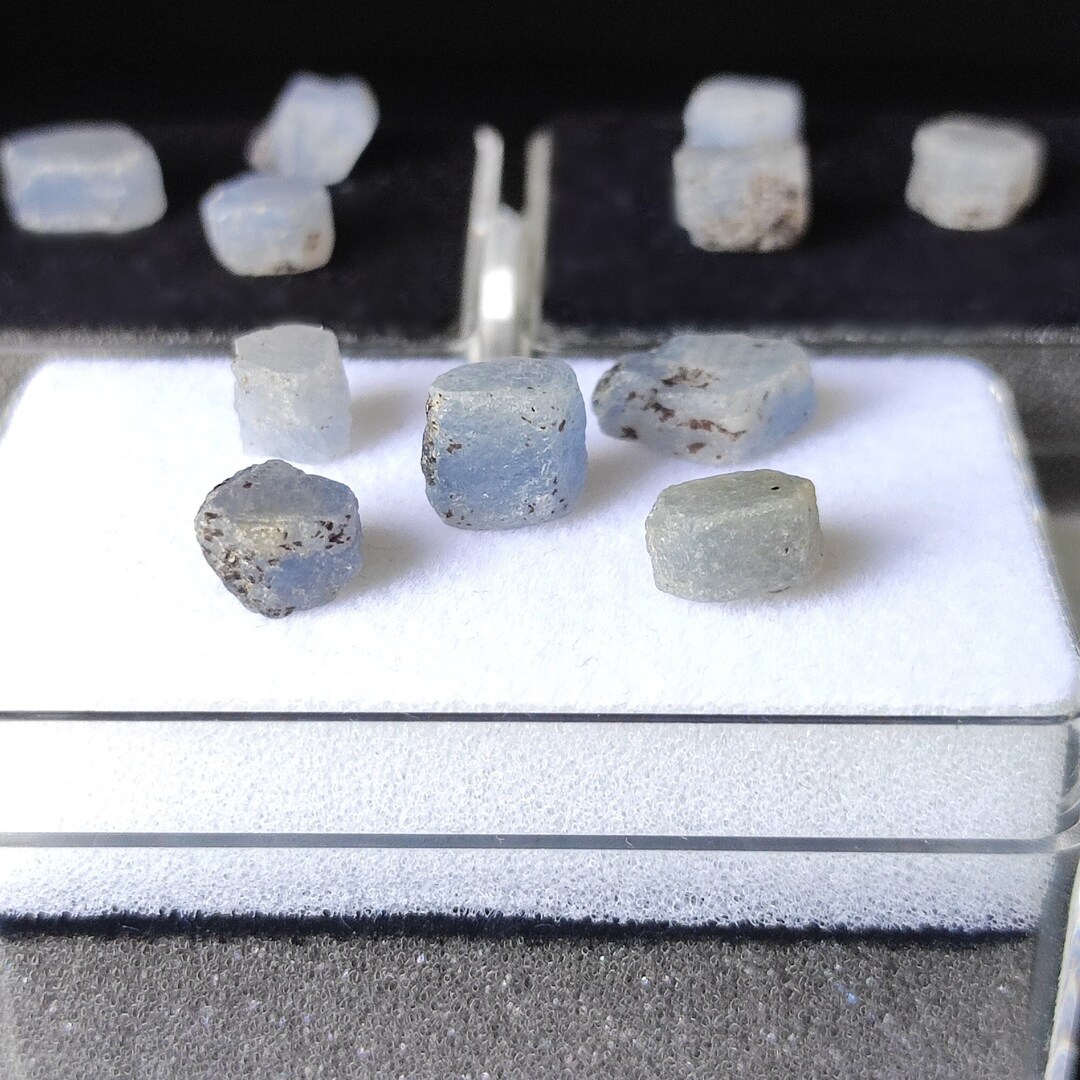 Raw Sapphire Lot, Box of Sapphires Rough, Unheated Blue Sapphire Gem ...