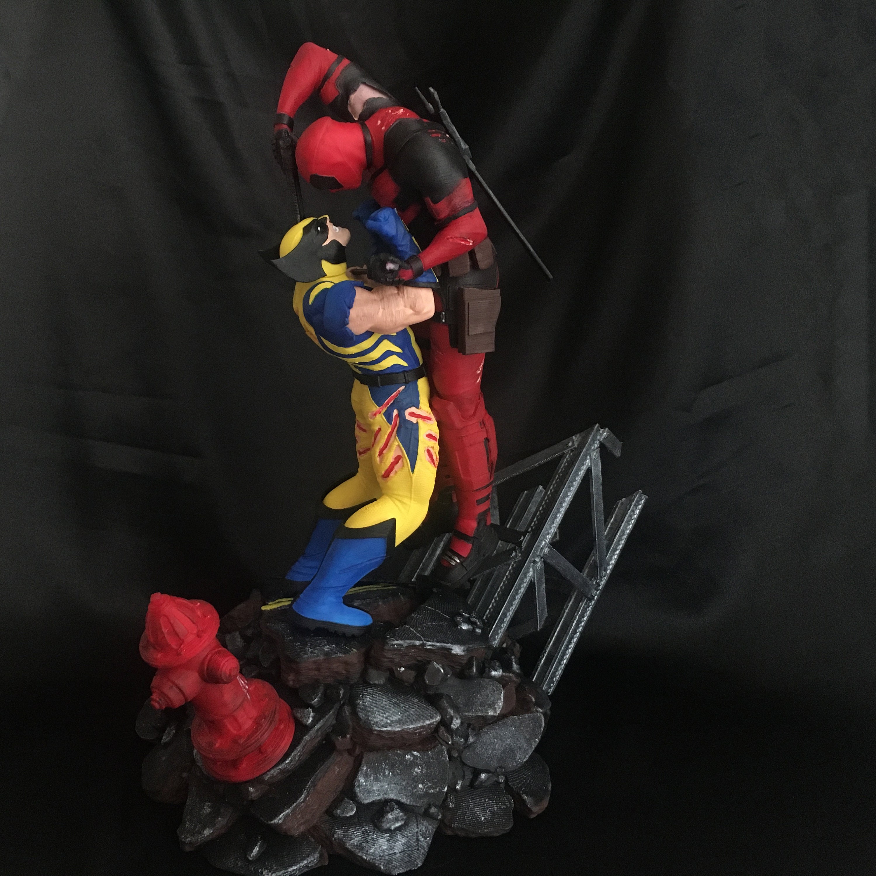 Wolverine Vs Deadpool Statue | Wolverine Figure | Deadpool Figure ...
