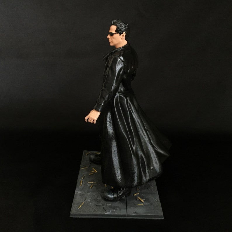 Matrix Neo Figure | Matrix Statue | Keanu Reeves Statue | Matrix ...
