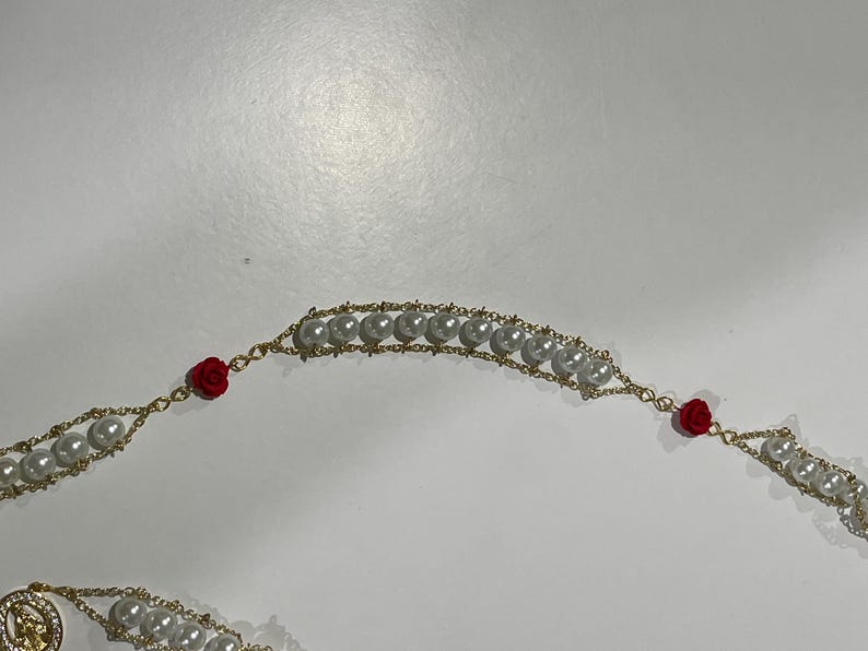 Pearlescent Ladder Rosary With Red Roses / Gold Chain - Etsy