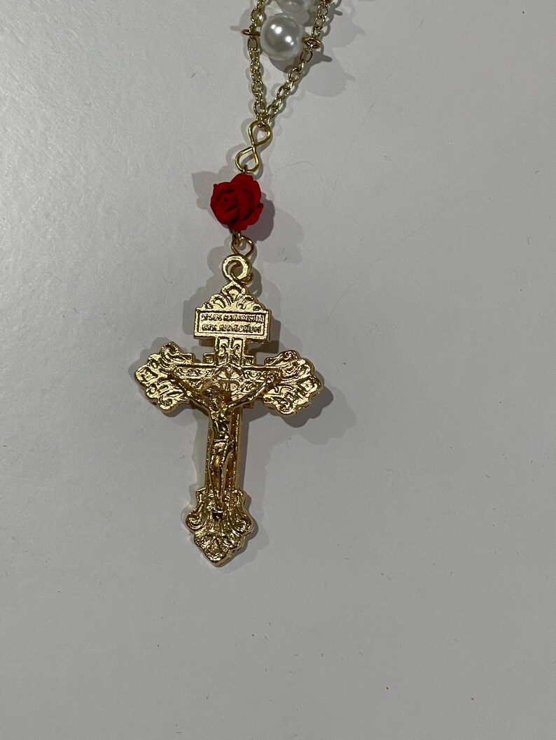 Pearlescent Ladder Rosary With Red Roses / Gold Chain - Etsy