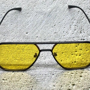 Yellow Aviators Blocker Lense 70s Black Metal Frame Aviator Sunglasses ...