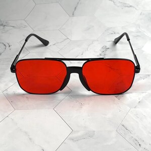 Aviators Red Black Square 70s Black Metal Brow Bar Frame Aviator ...