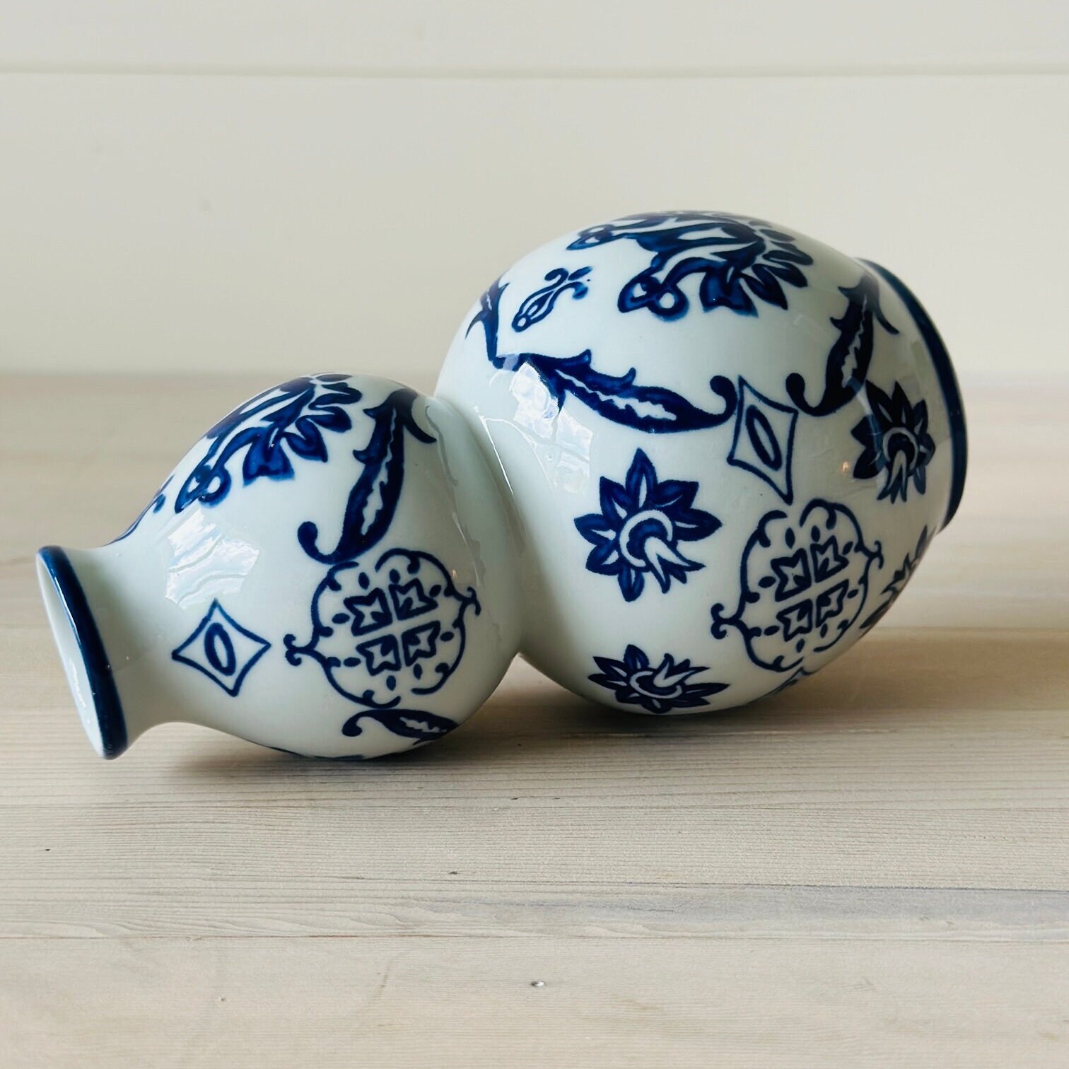 Bombay Blue and White Bud Vase - Etsy