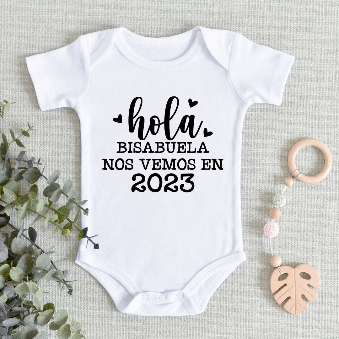 Hola Bisabuela Nos Vemos En 2023 - Anuncio De Bebe Onesie®, Futura ...