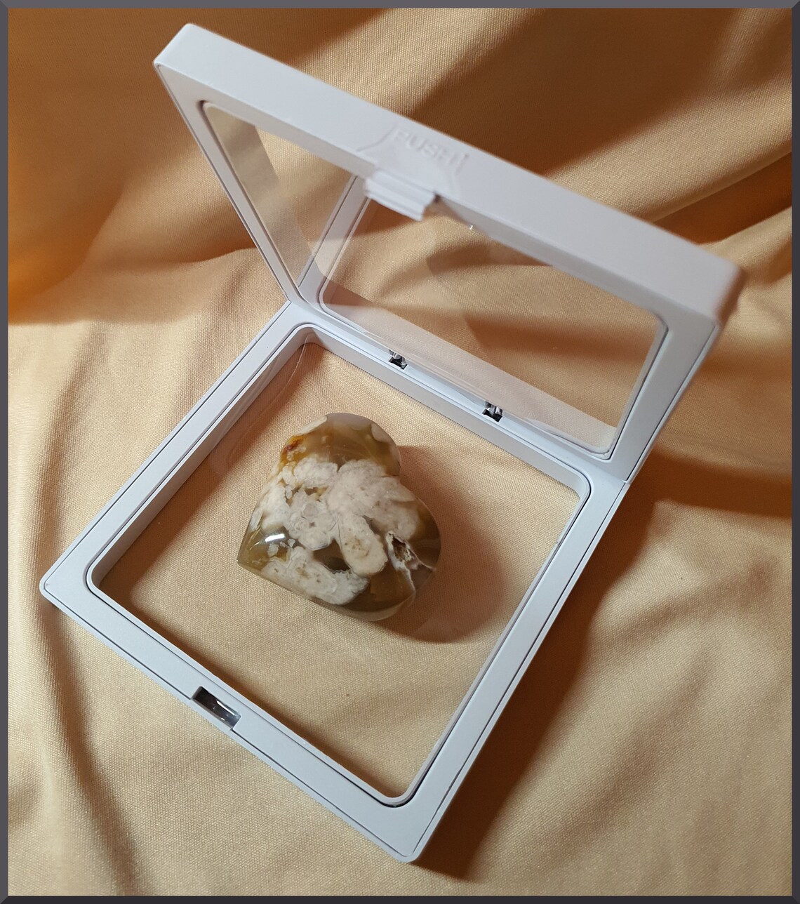 Square 3D Floating Display Frame Black or White Display Stand - Etsy