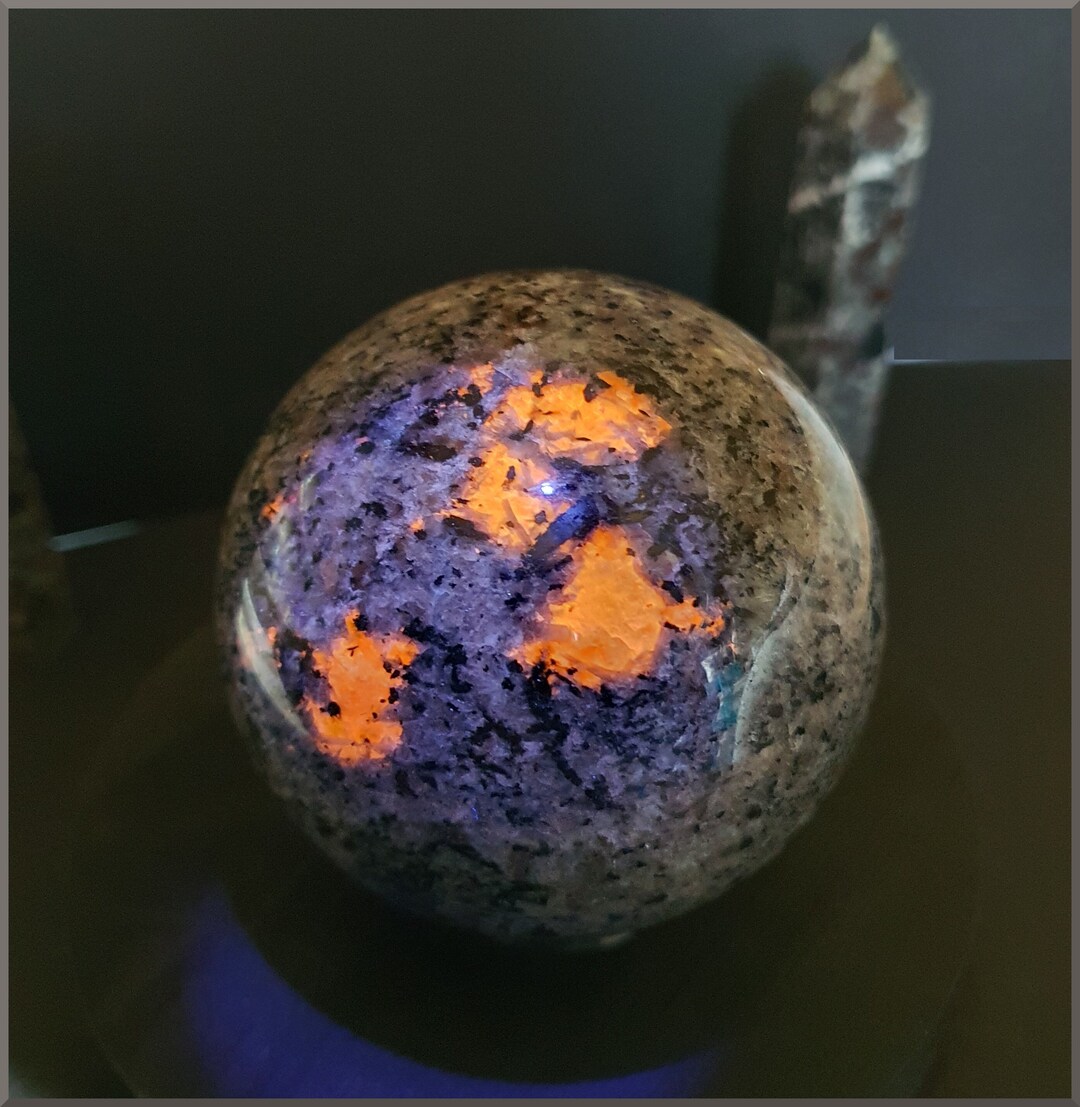 Huge Yooperlite Sphere, 2.91 A - Etsy