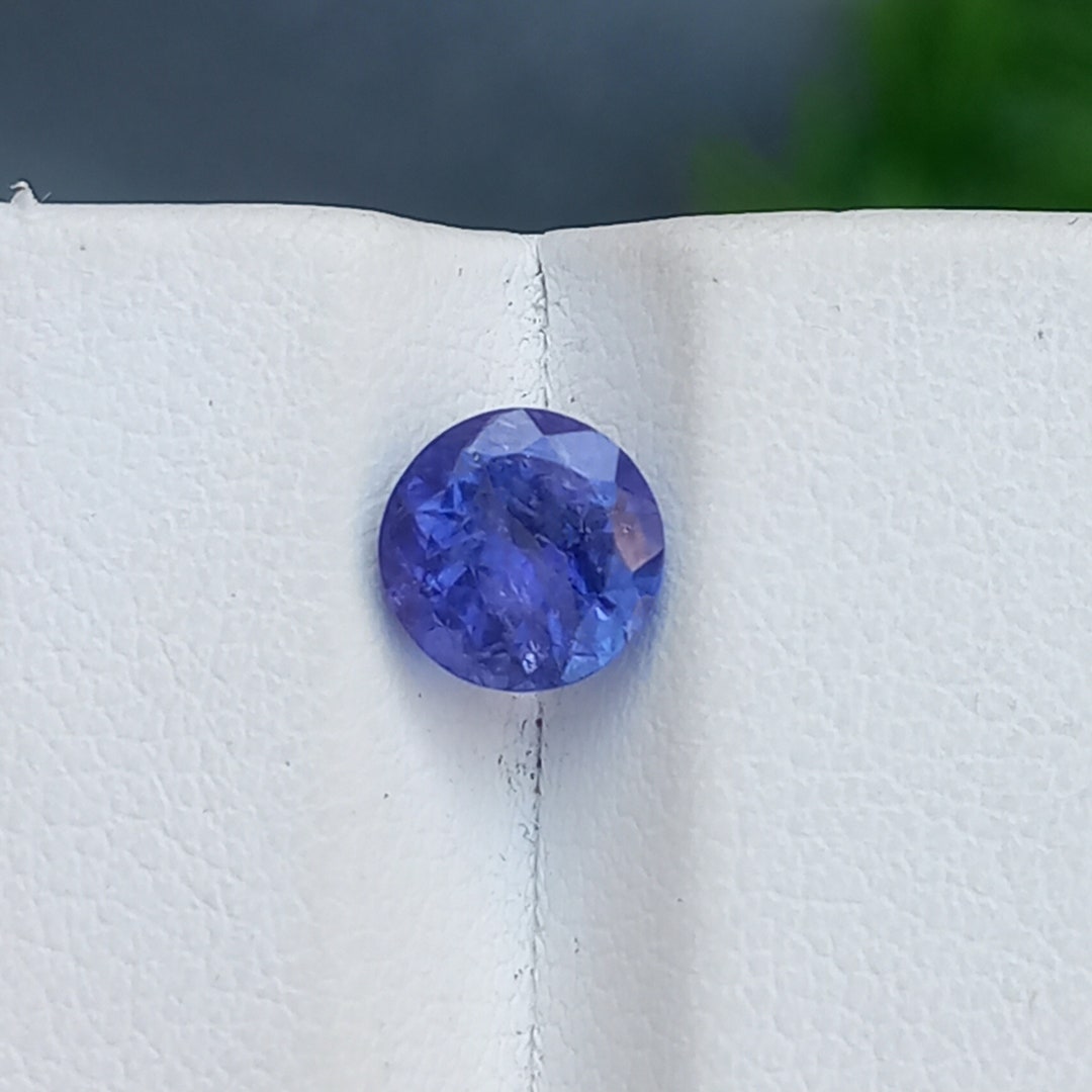 Natural Tanzanite Round Faceted Gemstone Unique Gemstone Size-6.40mm ...