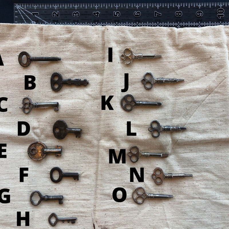 Small Vintage Key - Etsy