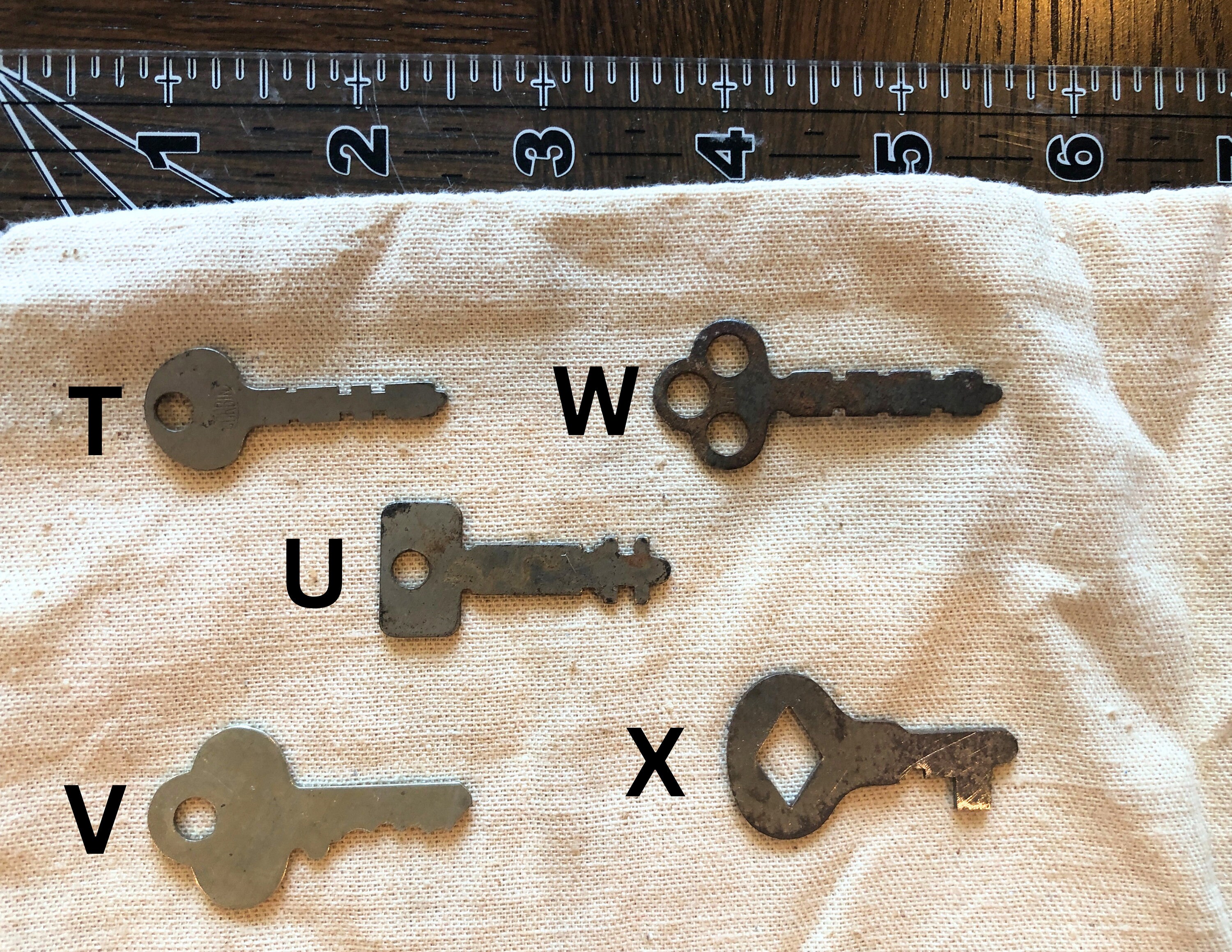 Antique Flat Keys - Medium (group 2) - Etsy