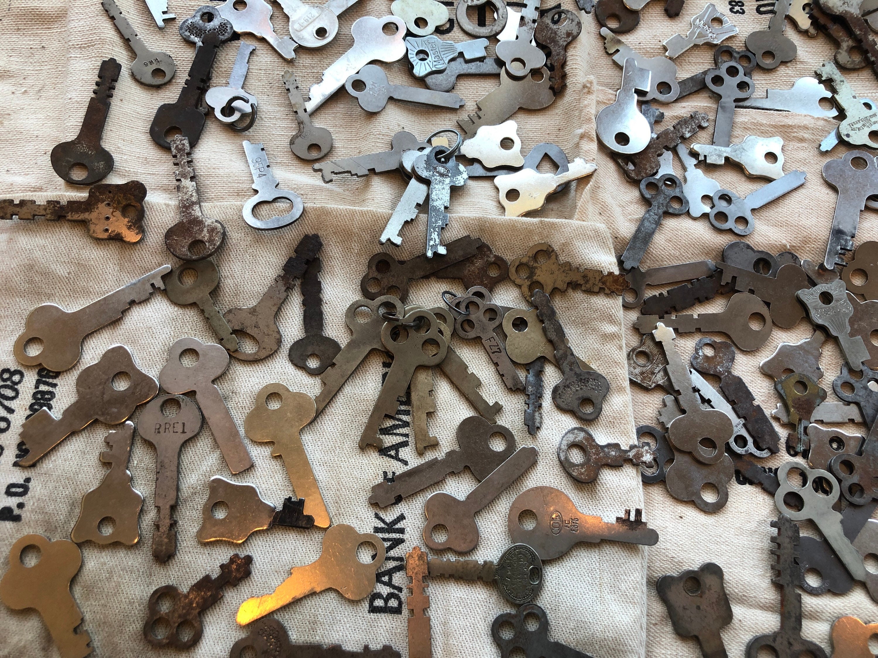 Antique Flat Keys Pack - Etsy