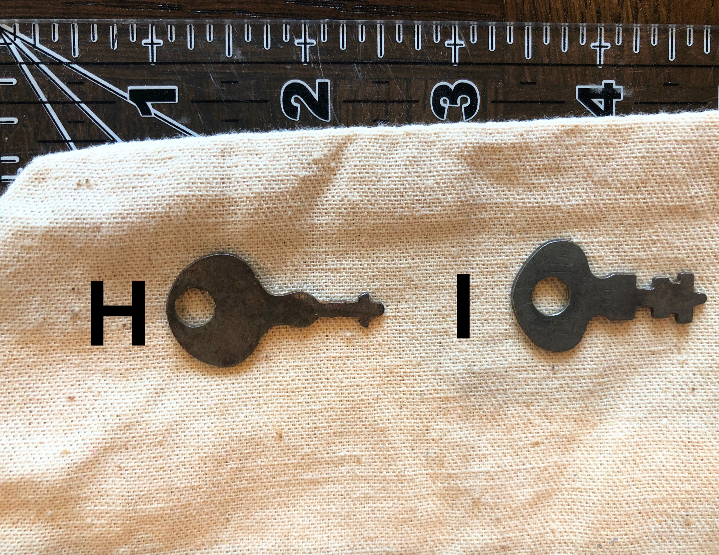 Antique Flat Keys - Small (group 2) - Etsy