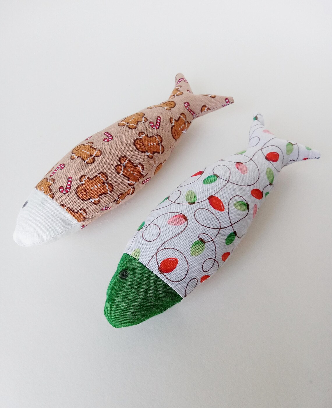 Set of Two Christmas Print Cat Toys, Christmas Light Print, Gingerbread ...