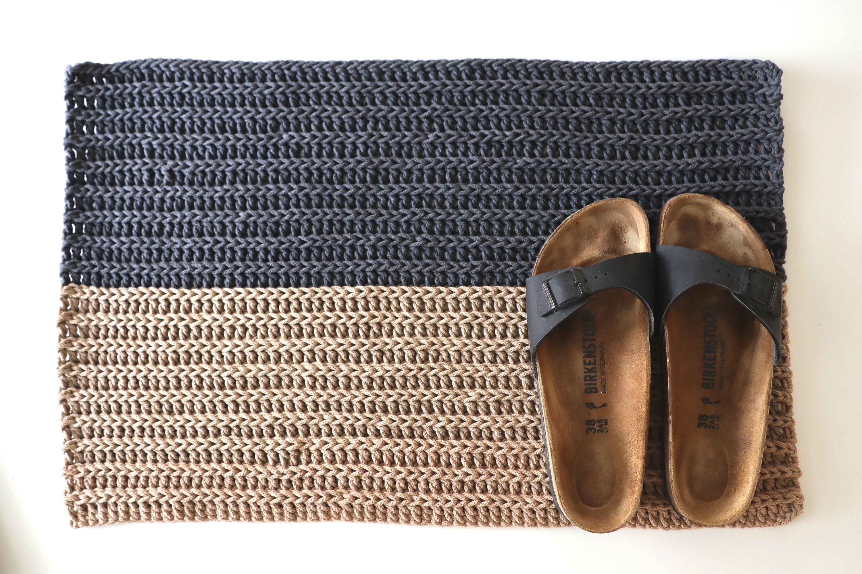 Minimalist Doormat Crochet Pattern - Thick Yarn, Quick to Make - Hugo ...