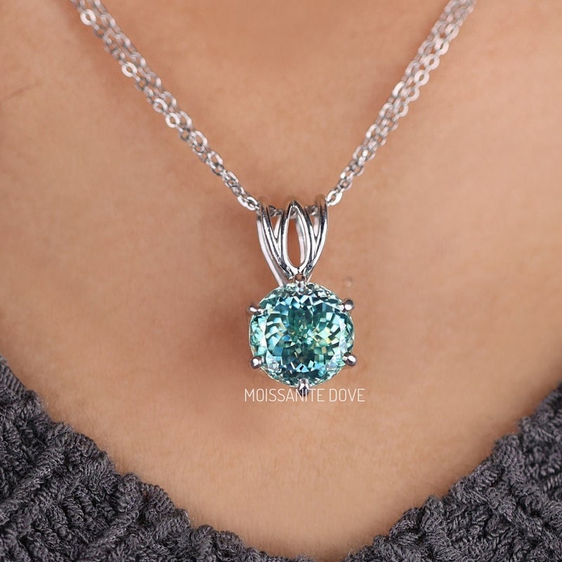 Moissanite Pendant - Etsy