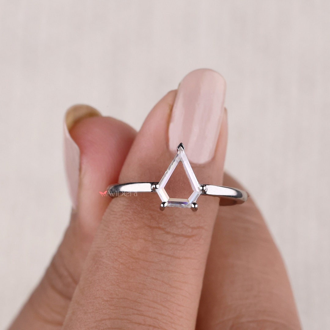 Minimalist Promise Ring for Girlfriend Portrait Cut Moissanite ...