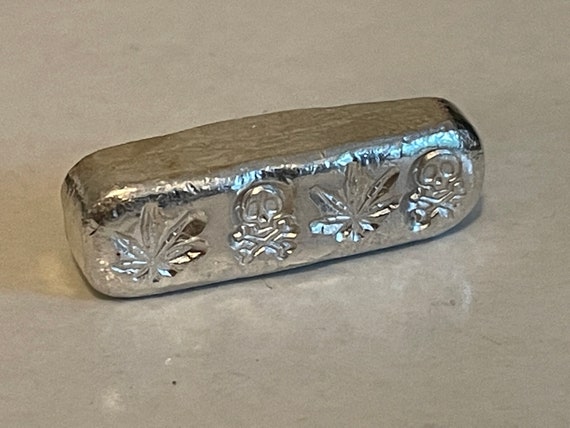 Cannabis & Skull and Crossbones Silver Bar .999 Fine Silver - Etsy