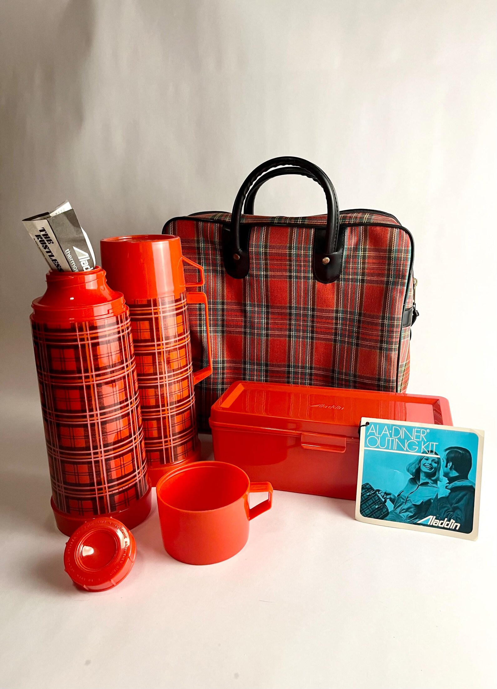 Complete 1960s-70s Red Plaid Aladdin Ala-diner Outing Kit – Picnic ...