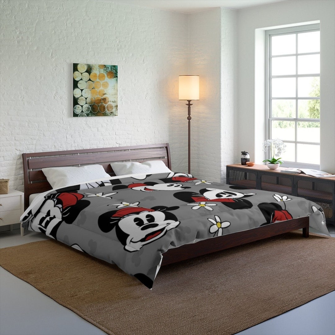 Disney Comforter / Retro Minnie / Red Hat Minnie / Disney Inspired ...