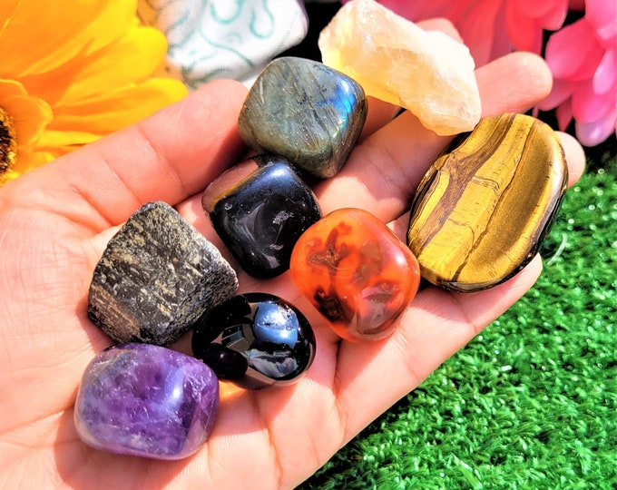 PROTECTION and HEALING STONES - Etsy Canada