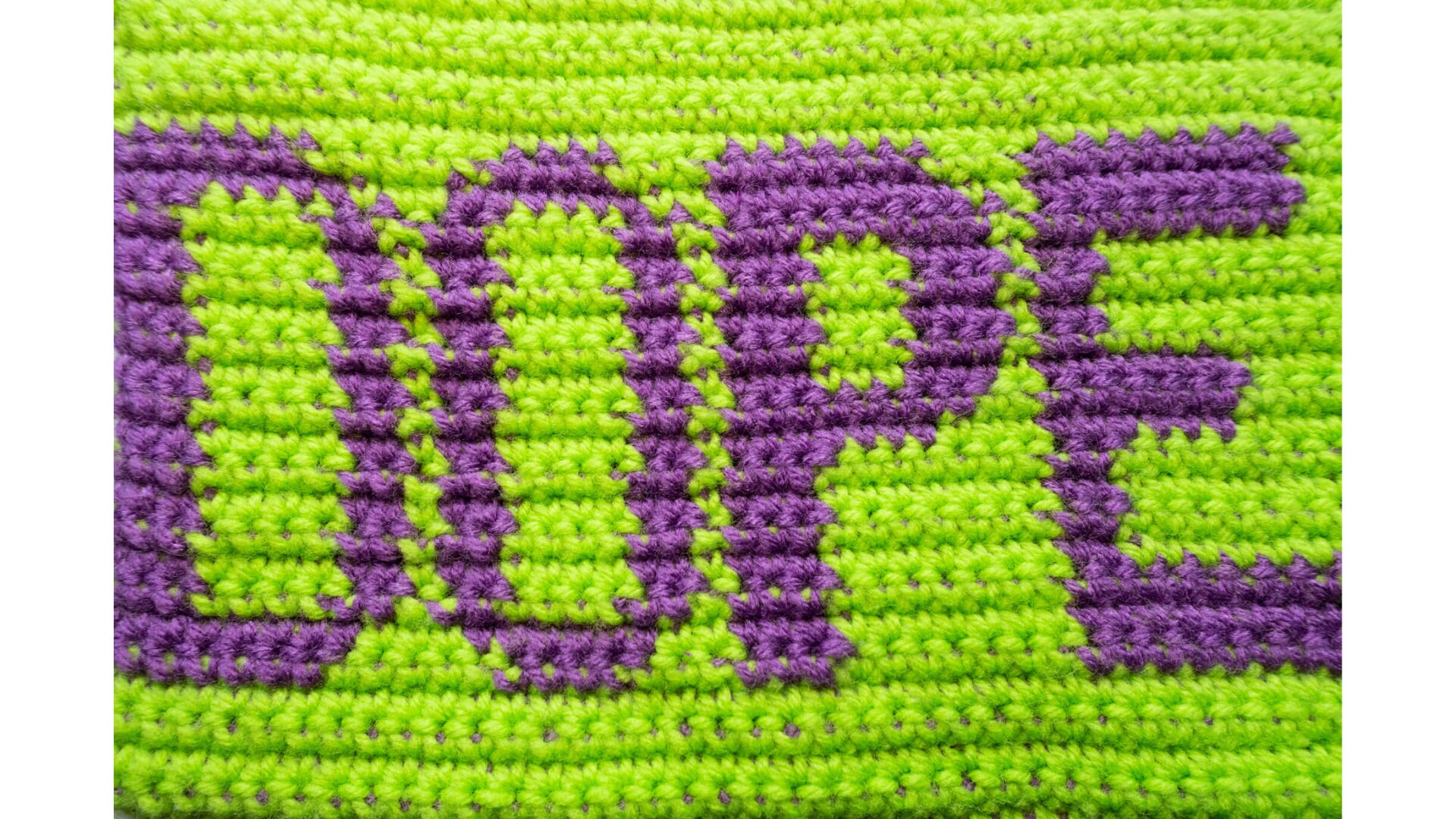 Crochet Pattern | Aliens Are Dope Crochet Zipper Pouch Pattern ...