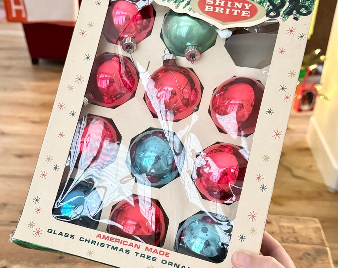 Vintage Shiny Brite 11 Glass Christmas Tree Ornaments. Original Box ...